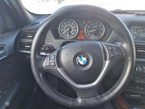 Pelēks BMW X5 2012 Šauļi, ar dzinēja tilpumu 2.98 L un nobraukumu 258 tūkst. km par 10300 €, foto 20 vietnē AUTOMOTO.COM.LV