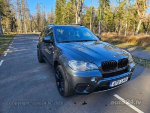 Pelēks BMW X5 2012 Tallina, ar dzinēja tilpumu 3.00 L un nobraukumu 300 tūkst. km par 13900 €, foto 2 vietnē AUTOMOTO.COM.LV