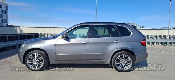 Pelēks BMW X5 2012 Tallina, ar dzinēja tilpumu 3.00 L un nobraukumu 274 tūkst. km par 12800 €, foto 3 vietnē AUTOMOTO.COM.LV