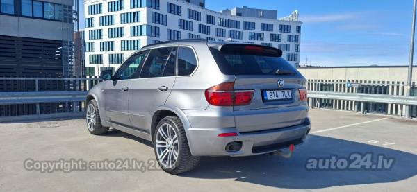 Pelēks BMW X5 2012 Tallina, ar dzinēja tilpumu 3.00 L un nobraukumu 274 tūkst. km par 12800 €, foto 8 vietnē AUTOMOTO.COM.LV