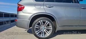 Grey BMW X5 2012 in Tallinn, with an engine capacity of 3.00 L and mileage of 274 thousand km for 12800 €, photo 10 on AUTOMOTO.COM.LV