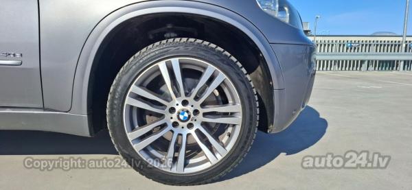Pelēks BMW X5 2012 Tallina, ar dzinēja tilpumu 3.00 L un nobraukumu 274 tūkst. km par 12800 €, foto 11 vietnē AUTOMOTO.COM.LV