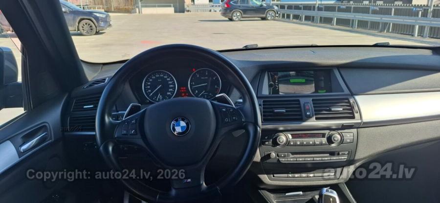 Grey BMW X5 2012 in Tallinn, with an engine capacity of 3.00 L and mileage of 274 thousand km for 12800 €, photo 12 on AUTOMOTO.COM.LV