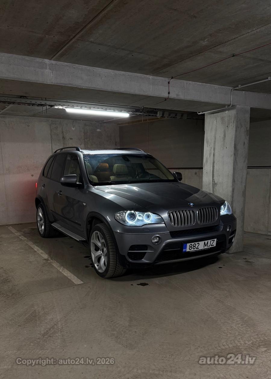 Grey BMW X5 2012 in Tallinn, with an engine capacity of 3.00 L and mileage of 280 thousand km for 14000 €, photo 1 on AUTOMOTO.COM.LV