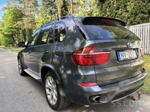 Grey BMW X5 2012 in Riga, with an engine capacity of 3.00 L and mileage of 277 thousand km for 12490 €, photo 14 on AUTOMOTO.COM.LV