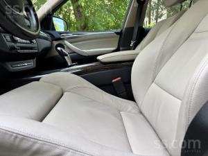 Grey BMW X5 2012 in Riga, with an engine capacity of 3.00 L and mileage of 277 thousand km for 12490 €, photo 17 on AUTOMOTO.COM.LV