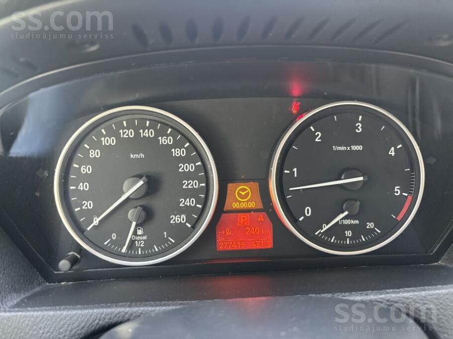 Grey BMW X5 2012 in Riga, with an engine capacity of 3.00 L and mileage of 277 thousand km for 12490 €, photo 23 on AUTOMOTO.COM.LV