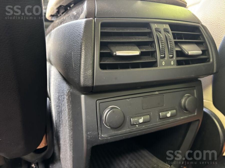 Grey BMW X5 2012 in Riga, with an engine capacity of 3.00 L and mileage of 277 thousand km for 12490 €, photo 27 on AUTOMOTO.COM.LV