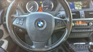 Pelēks BMW X5 2012 Ventspils, ar dzinēja tilpumu 3.00 L un nobraukumu 304 tūkst. km par 12000 €, foto 9 vietnē AUTOMOTO.COM.LV