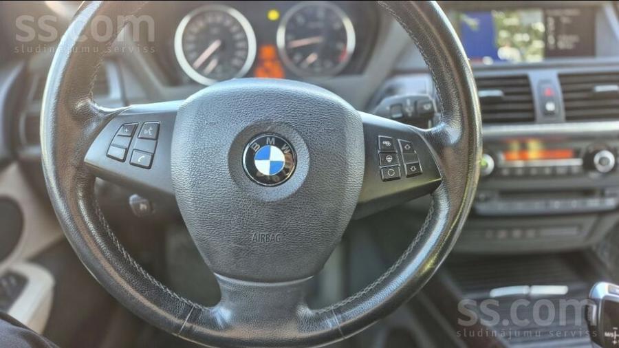 Pelēks BMW X5 2012 Ventspils, ar dzinēja tilpumu 3.00 L un nobraukumu 304 tūkst. km par 12000 €, foto 9 vietnē AUTOMOTO.COM.LV