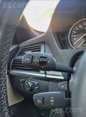 Pelēks BMW X5 2012 Ventspils, ar dzinēja tilpumu 3.00 L un nobraukumu 304 tūkst. km par 12000 €, foto 11 vietnē AUTOMOTO.COM.LV