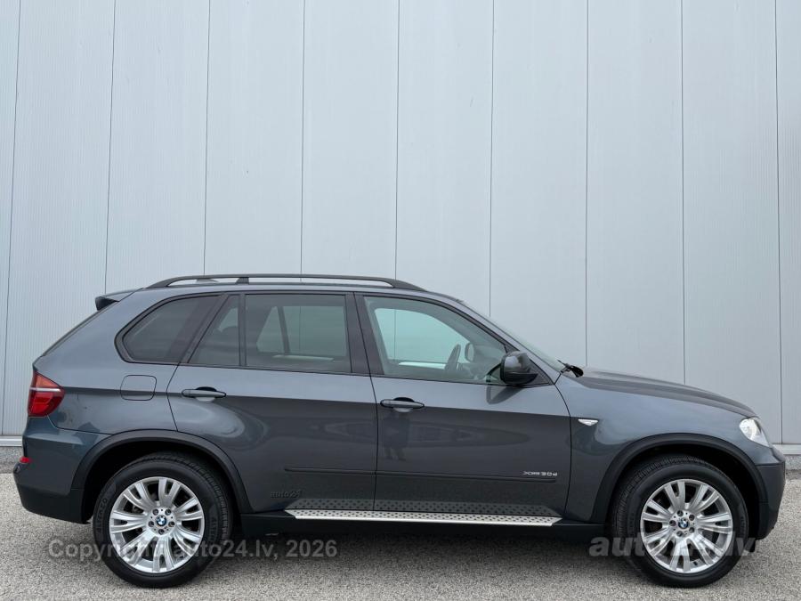 Pelēks BMW X5 2012 Tartu, ar dzinēja tilpumu 3.00 L un nobraukumu 231 tūkst. km par 13999 €, foto 4 vietnē AUTOMOTO.COM.LV