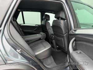 Pelēks BMW X5 2012 Tartu, ar dzinēja tilpumu 3.00 L un nobraukumu 231 tūkst. km par 13999 €, foto 12 vietnē AUTOMOTO.COM.LV