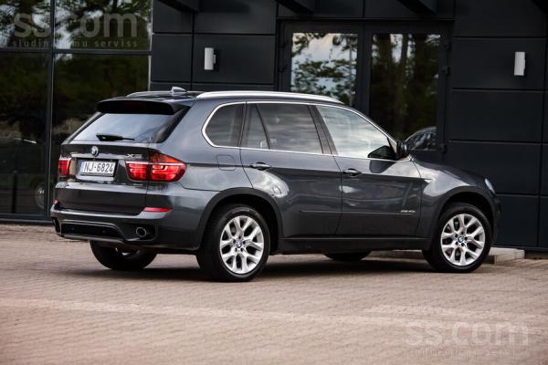 Pelēks BMW X5 2012 Jelgava, ar dzinēja tilpumu 3.00 L un nobraukumu 0 tūkst. km par 10900 €, foto 6 vietnē AUTOMOTO.COM.LV