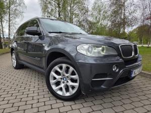 Grey BMW X5 2012 in Riga, with an engine capacity of 3.00 L and mileage of 251 thousand km for 11900 €, photo  on AUTOMOTO.COM.LV