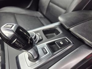 Pelēks BMW X5 2012 Rīga, ar dzinēja tilpumu 3.00 L un nobraukumu 251 tūkst. km par 11900 €, foto 13 vietnē AUTOMOTO.COM.LV