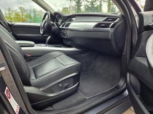 Pelēks BMW X5 2012 Rīga, ar dzinēja tilpumu 3.00 L un nobraukumu 251 tūkst. km par 11900 €, foto 14 vietnē AUTOMOTO.COM.LV