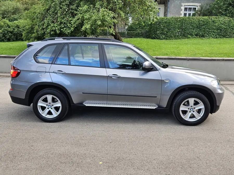 Pelēks BMW X5 2012 Jēkabpils, ar dzinēja tilpumu 3.00 L un nobraukumu 263 tūkst. km par 11690 €, foto 5 vietnē AUTOMOTO.COM.LV