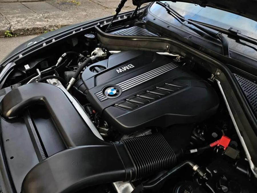 Pelēks BMW X5 2012 Jēkabpils, ar dzinēja tilpumu 3.00 L un nobraukumu 263 tūkst. km par 11690 €, foto 22 vietnē AUTOMOTO.COM.LV