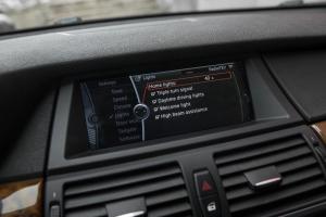 Grey BMW X5 2012 in Riga, with an engine capacity of 3.00 L and mileage of 294 thousand km for 14400 €, photo 19 on AUTOMOTO.COM.LV