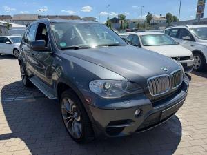 Pelēks BMW X5 2012 Kauņa, ar dzinēja tilpumu 2.99 L un nobraukumu 265 tūkst. km par 11500 €, foto 3 vietnē AUTOMOTO.COM.LV