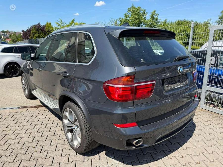 Pelēks BMW X5 2012 Kauņa, ar dzinēja tilpumu 2.99 L un nobraukumu 265 tūkst. km par 11500 €, foto 7 vietnē AUTOMOTO.COM.LV