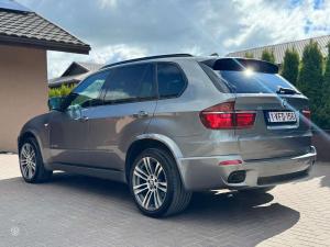 Pelēks BMW X5 2012 Utena, ar dzinēja tilpumu 2.99 L un nobraukumu 293 tūkst. km par 9600 €, foto 6 vietnē AUTOMOTO.COM.LV