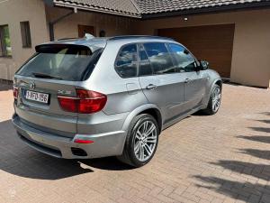 Pelēks BMW X5 2012 Utena, ar dzinēja tilpumu 2.99 L un nobraukumu 293 tūkst. km par 9600 €, foto 7 vietnē AUTOMOTO.COM.LV