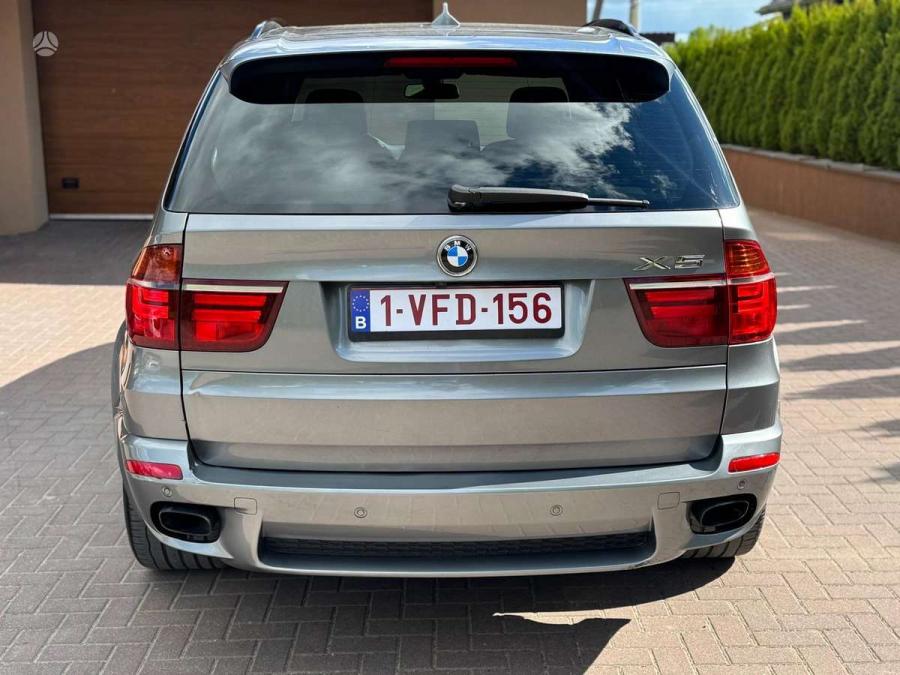 Pelēks BMW X5 2012 Utena, ar dzinēja tilpumu 2.99 L un nobraukumu 293 tūkst. km par 9600 €, foto 9 vietnē AUTOMOTO.COM.LV