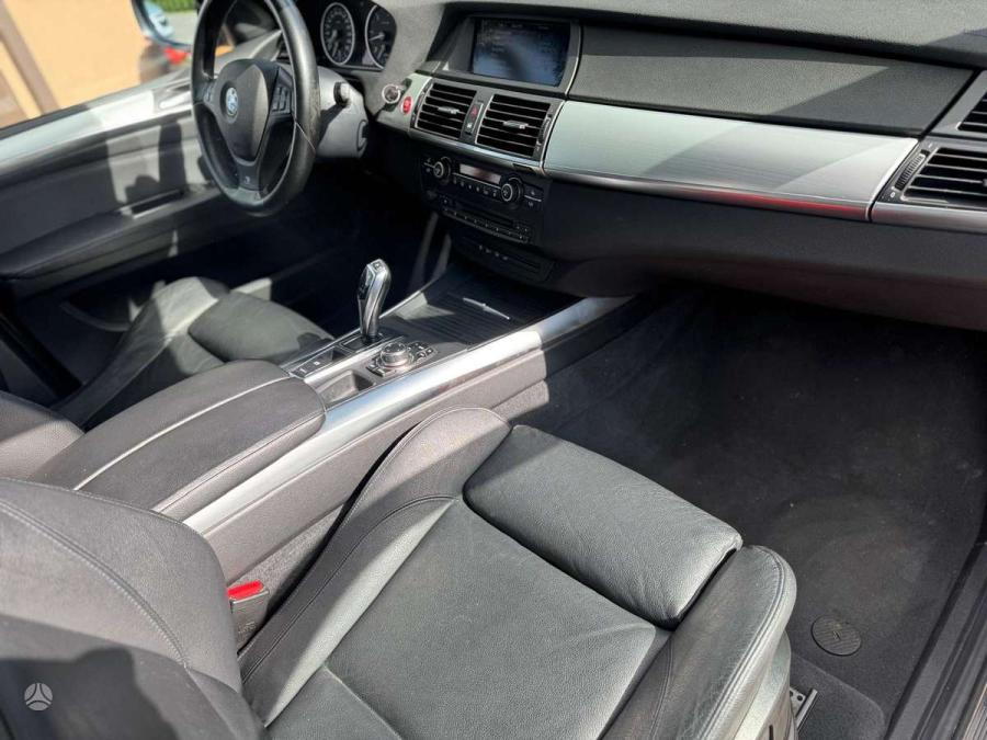 Pelēks BMW X5 2012 Utena, ar dzinēja tilpumu 2.99 L un nobraukumu 293 tūkst. km par 9600 €, foto 11 vietnē AUTOMOTO.COM.LV