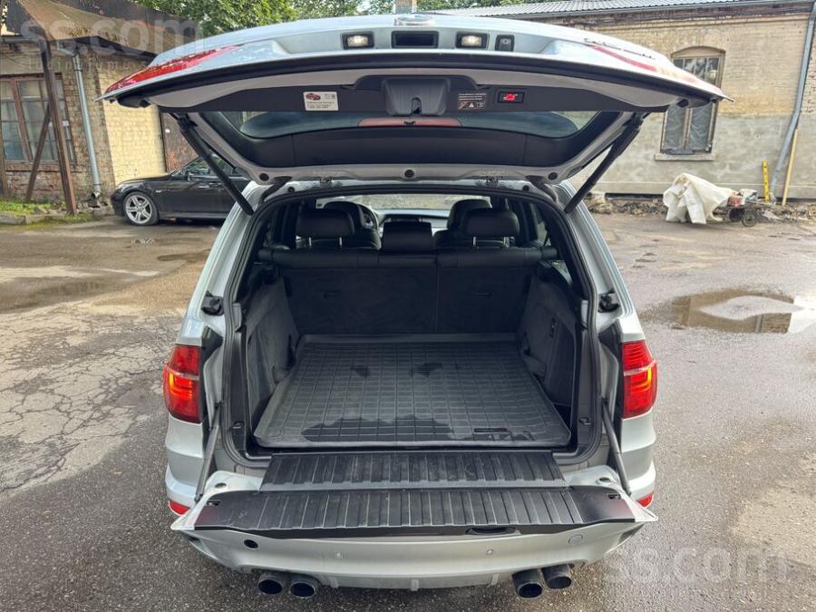 Pelēks BMW X5 2012 Rīga, ar dzinēja tilpumu 4.40 L un nobraukumu 196 tūkst. km par 11990 €, foto 6 vietnē AUTOMOTO.COM.LV