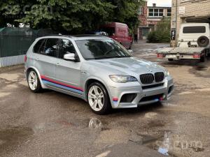 Pelēks BMW X5 2012 Rīga, ar dzinēja tilpumu 4.40 L un nobraukumu 196 tūkst. km par 11990 €, foto 10 vietnē AUTOMOTO.COM.LV