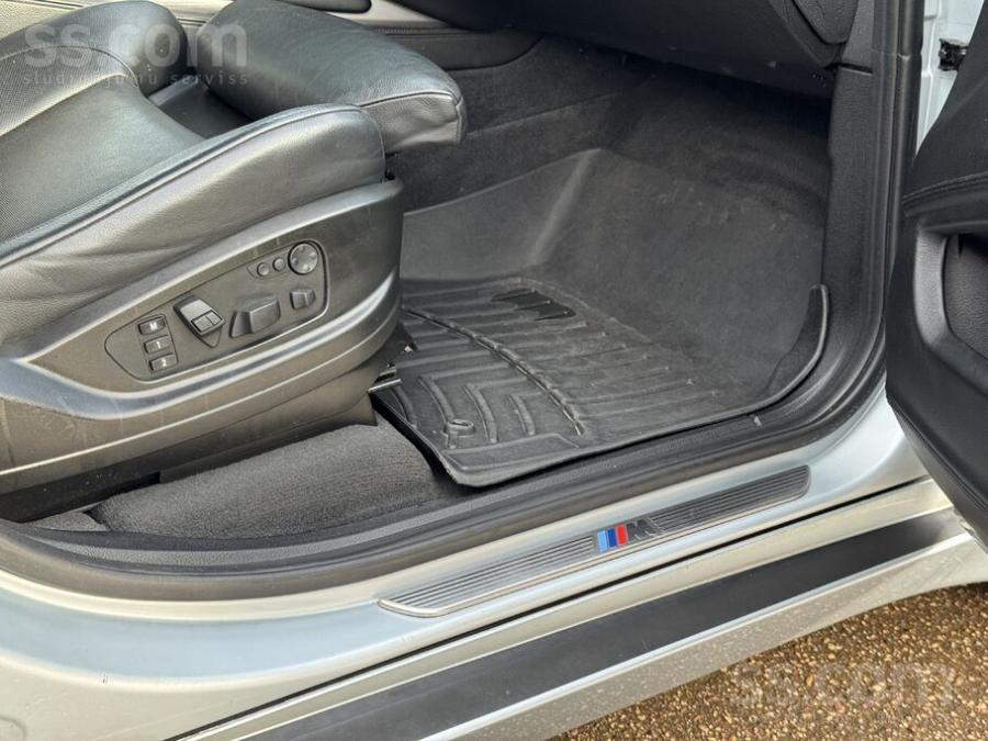 Pelēks BMW X5 2012 Rīga, ar dzinēja tilpumu 4.40 L un nobraukumu 196 tūkst. km par 11990 €, foto 15 vietnē AUTOMOTO.COM.LV