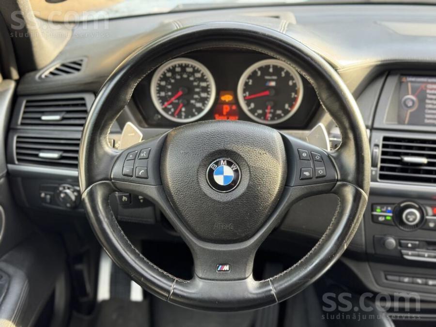 Pelēks BMW X5 2012 Rīga, ar dzinēja tilpumu 4.40 L un nobraukumu 196 tūkst. km par 11990 €, foto 18 vietnē AUTOMOTO.COM.LV