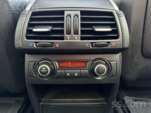 Pelēks BMW X5 2012 Rīga, ar dzinēja tilpumu 4.40 L un nobraukumu 196 tūkst. km par 11990 €, foto 24 vietnē AUTOMOTO.COM.LV