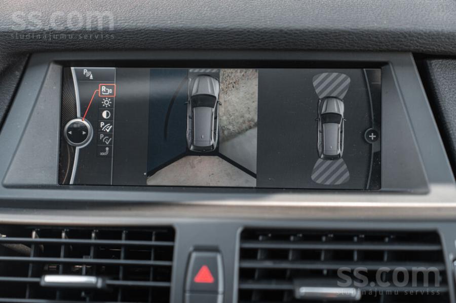 Grey BMW X5 2012 in Riga, with an engine capacity of 3.00 L and mileage of 328 thousand km for 11900 €, photo 11 on AUTOMOTO.COM.LV