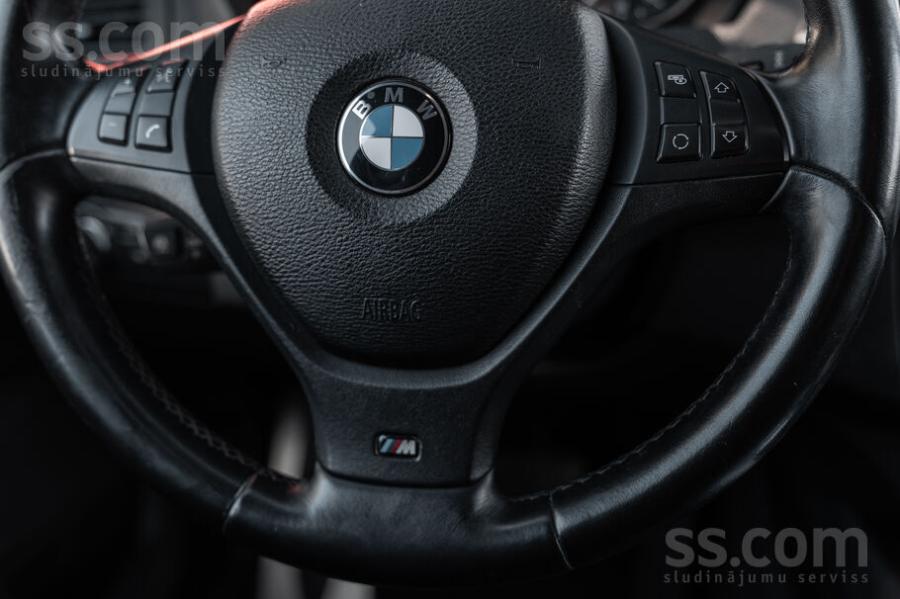 Grey BMW X5 2012 in Riga, with an engine capacity of 3.00 L and mileage of 328 thousand km for 11900 €, photo 13 on AUTOMOTO.COM.LV
