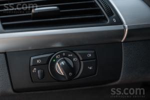 Grey BMW X5 2012 in Riga, with an engine capacity of 3.00 L and mileage of 328 thousand km for 11900 €, photo 17 on AUTOMOTO.COM.LV