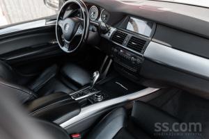 Grey BMW X5 2012 in Riga, with an engine capacity of 3.00 L and mileage of 328 thousand km for 11900 €, photo 25 on AUTOMOTO.COM.LV