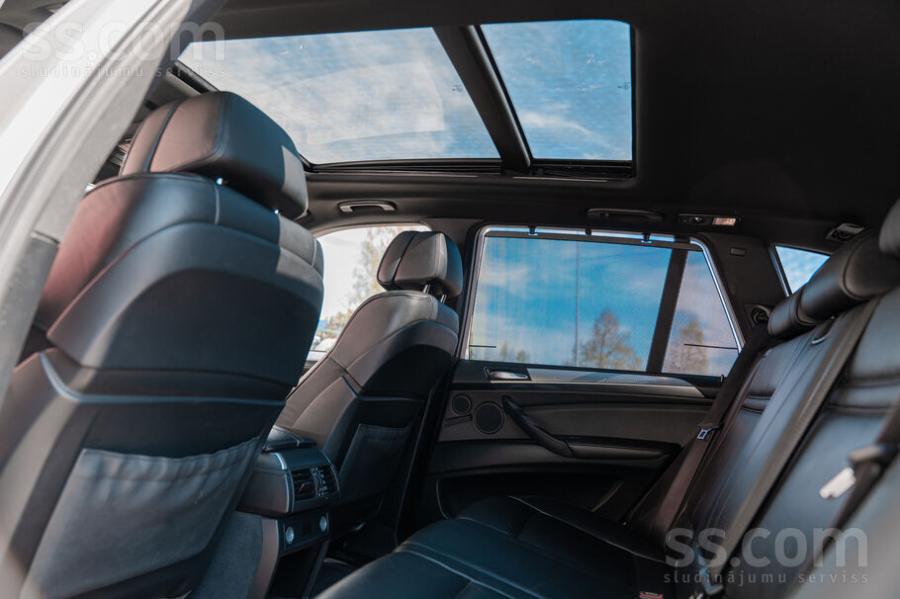 Grey BMW X5 2012 in Riga, with an engine capacity of 3.00 L and mileage of 328 thousand km for 11900 €, photo 27 on AUTOMOTO.COM.LV