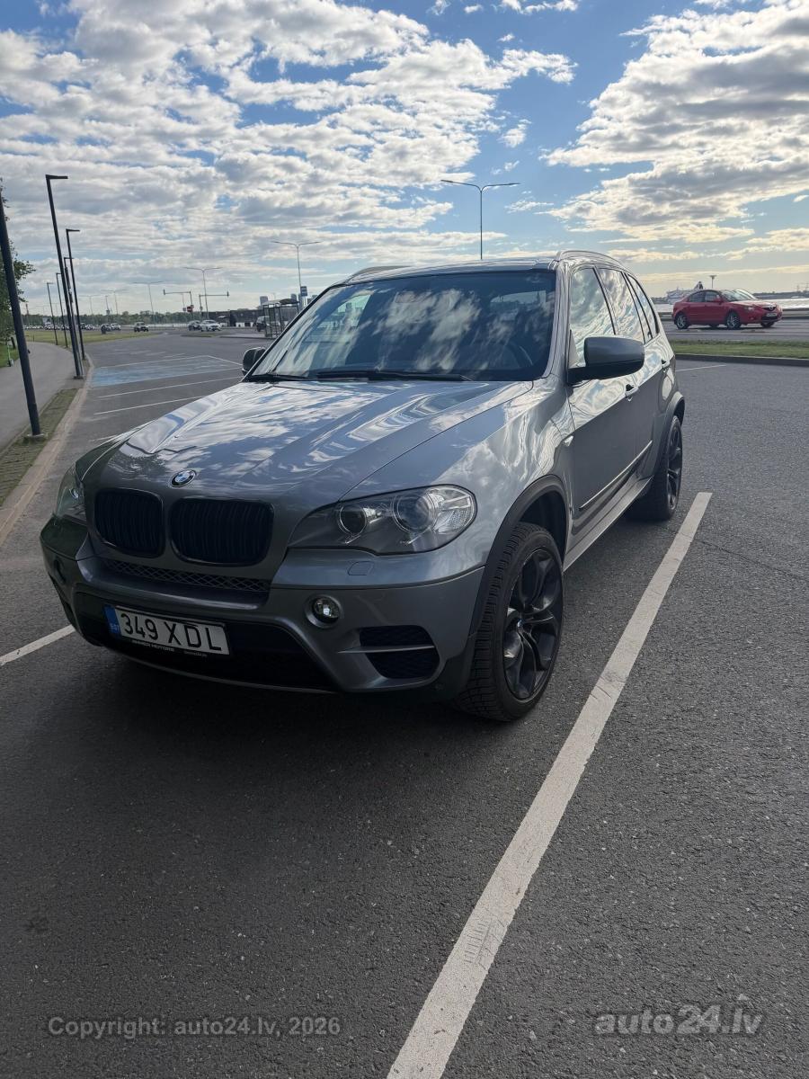 Pelēks BMW X5 2012 Tallina, ar dzinēja tilpumu 3.00 L un nobraukumu 320 tūkst. km par 15500 €, foto 3 vietnē AUTOMOTO.COM.LV