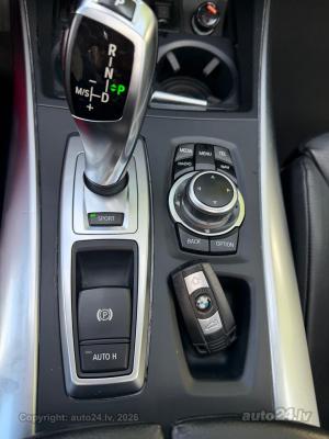 Pelēks BMW X5 2012 Tallina, ar dzinēja tilpumu 3.00 L un nobraukumu 320 tūkst. km par 15500 €, foto 5 vietnē AUTOMOTO.COM.LV