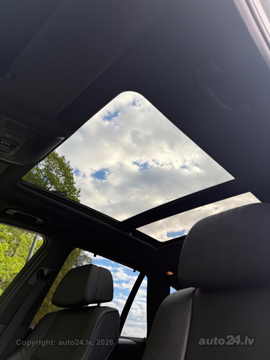 Pelēks BMW X5 2012 Tallina, ar dzinēja tilpumu 3.00 L un nobraukumu 320 tūkst. km par 15500 €, foto 7 vietnē AUTOMOTO.COM.LV