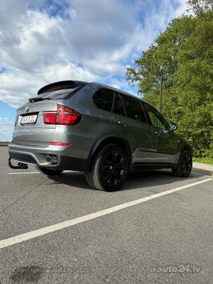 Pelēks BMW X5 2012 Tallina, ar dzinēja tilpumu 3.00 L un nobraukumu 320 tūkst. km par 15500 €, foto 9 vietnē AUTOMOTO.COM.LV