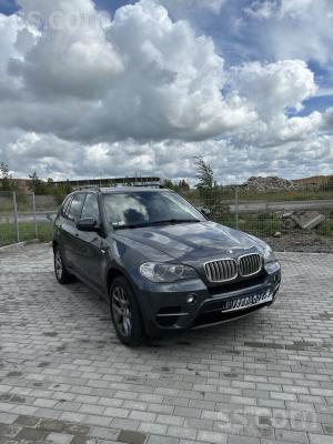 Pelēks BMW X5 2012 Liepāja, ar dzinēja tilpumu 3.00 L un nobraukumu 259 tūkst. km par 5500 €, foto 3 vietnē AUTOMOTO.COM.LV