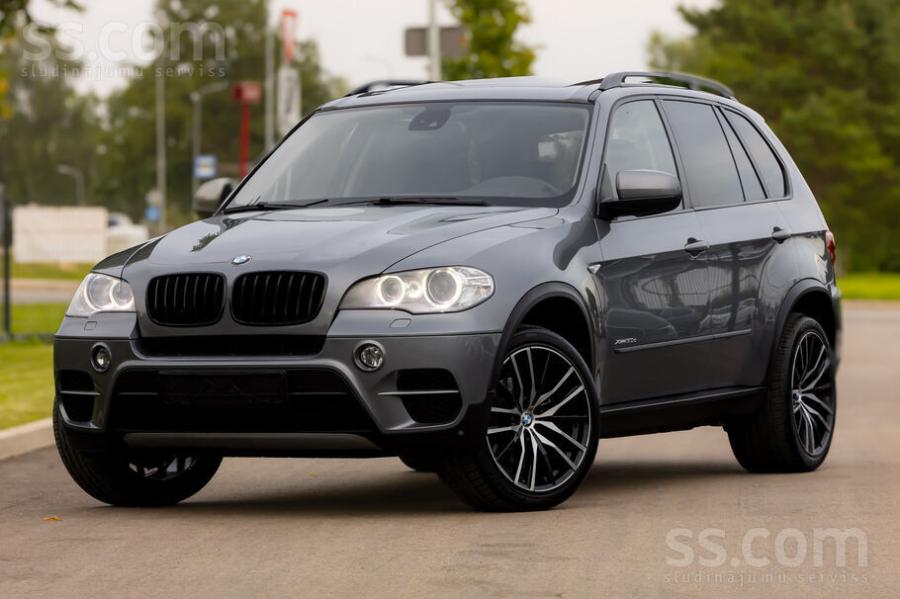 Grey BMW X5 2012 in Jelgava, with an engine capacity of 3.00 L and mileage of 0 thousand km for 10500 €, photo 1 on AUTOMOTO.COM.LV