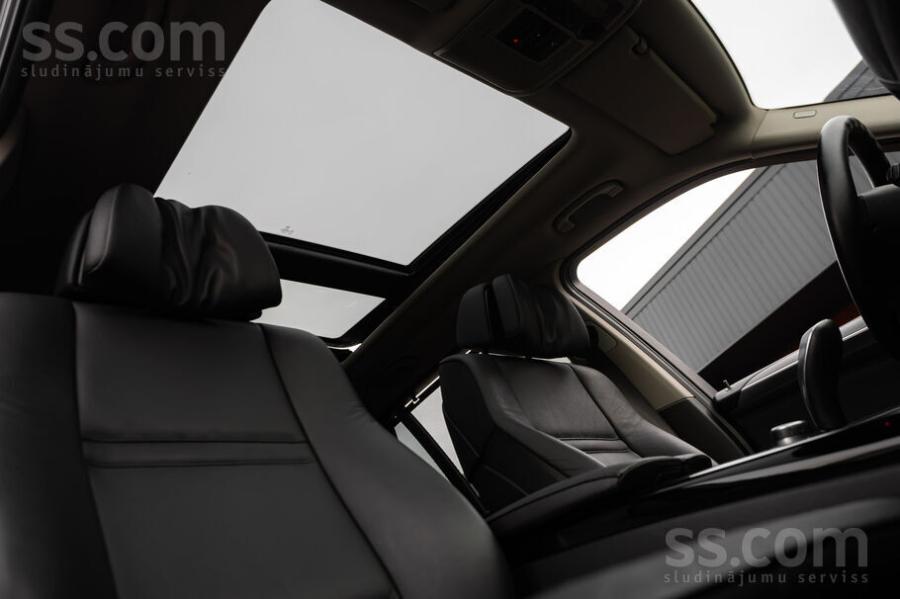 Grey BMW X5 2012 in Jelgava, with an engine capacity of 3.00 L and mileage of 0 thousand km for 10500 €, photo 10 on AUTOMOTO.COM.LV