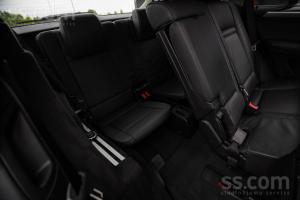 Grey BMW X5 2012 in Jelgava, with an engine capacity of 3.00 L and mileage of 0 thousand km for 10500 €, photo 17 on AUTOMOTO.COM.LV