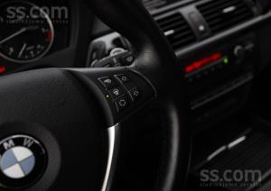 Grey BMW X5 2012 in Jelgava, with an engine capacity of 3.00 L and mileage of 0 thousand km for 10500 €, photo 26 on AUTOMOTO.COM.LV