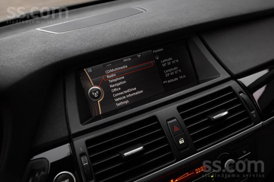 Grey BMW X5 2012 in Jelgava, with an engine capacity of 3.00 L and mileage of 0 thousand km for 10500 €, photo 27 on AUTOMOTO.COM.LV